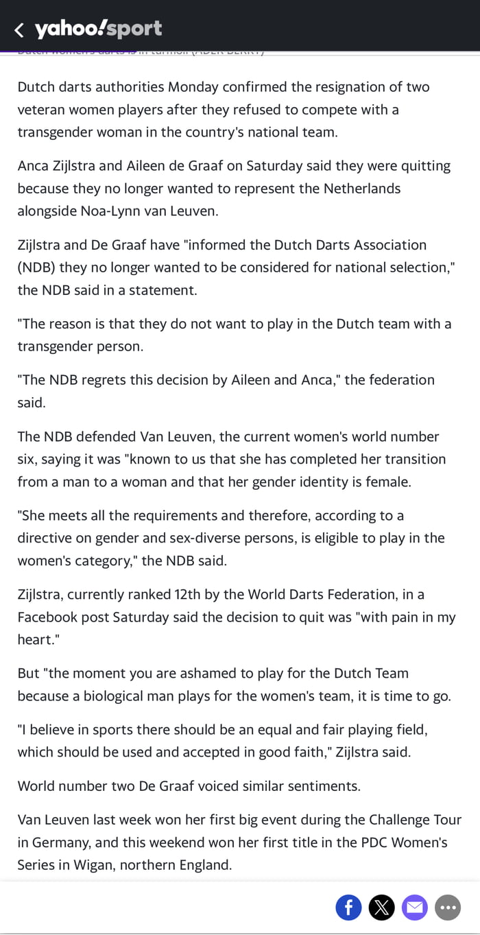 Let’s applaud these two brave women - 9GAG