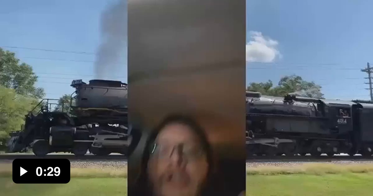 Big boy goes Choo choo - 9GAG