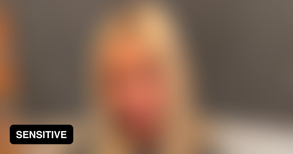 Can't hear what she's saying but she makes a good point... - 9GAG