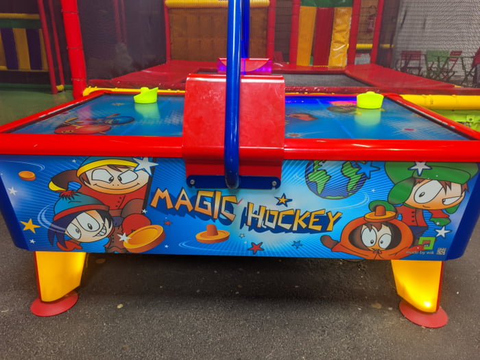 Puck you guys, I’m going home - 9GAG