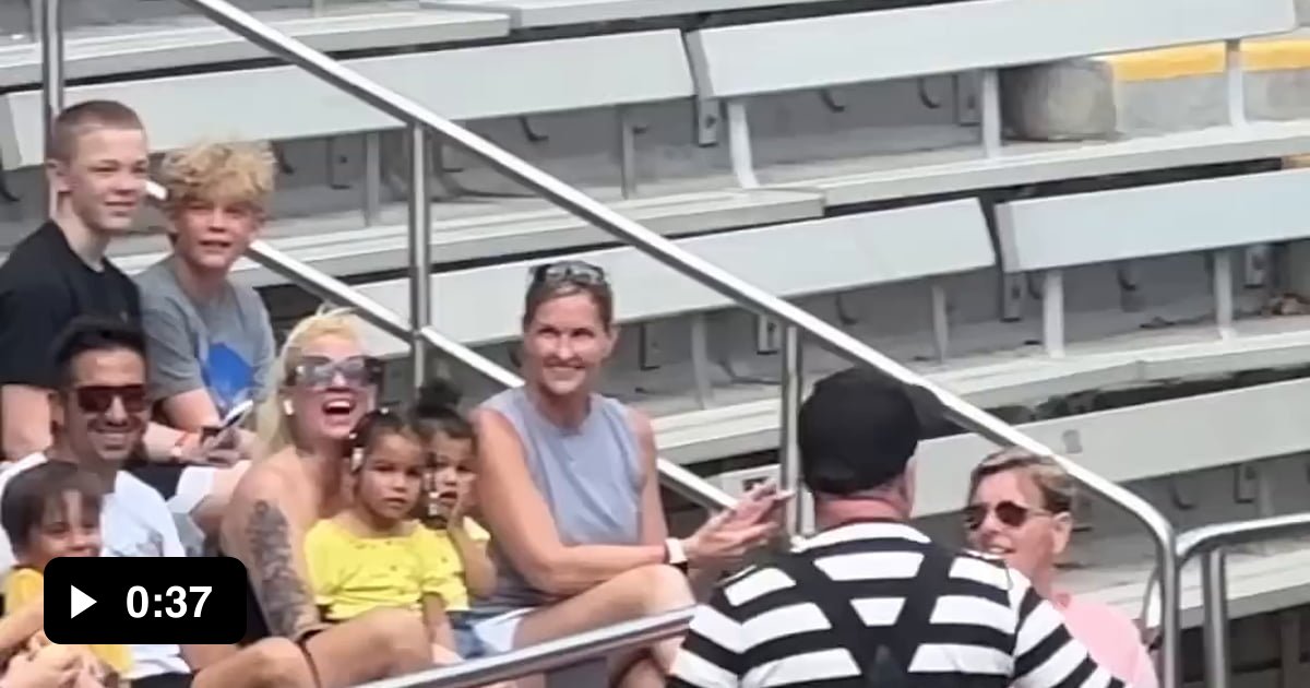 Everyone loves them, sorry I mean him - 9GAG