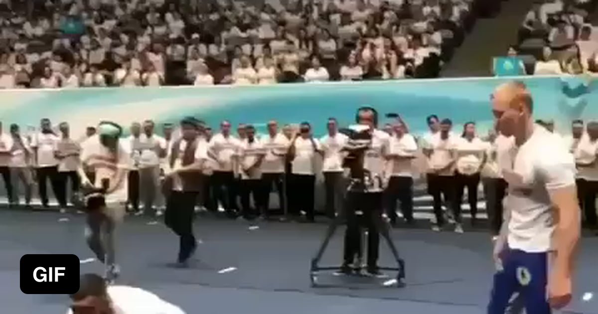 Extreme Pushups - 9GAG