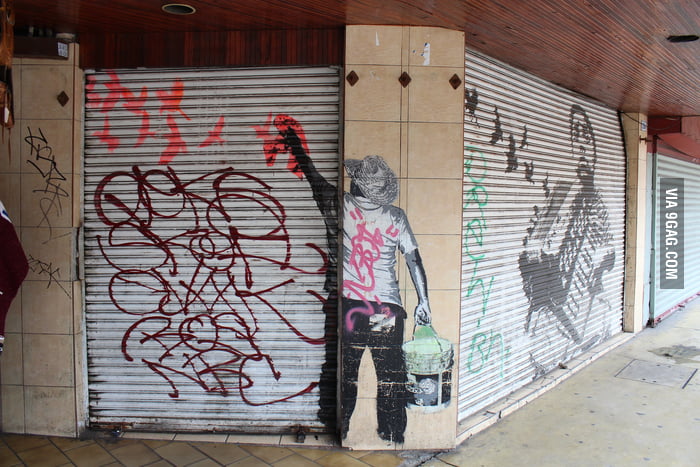 2 kinds of graffiti - 9GAG