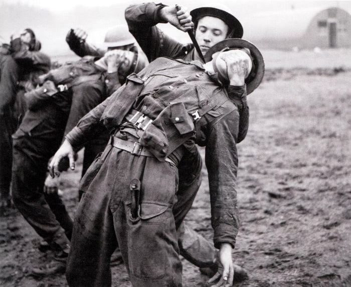 Czechoslovak paratroopers during "sillent-killing" SOE combat training ...