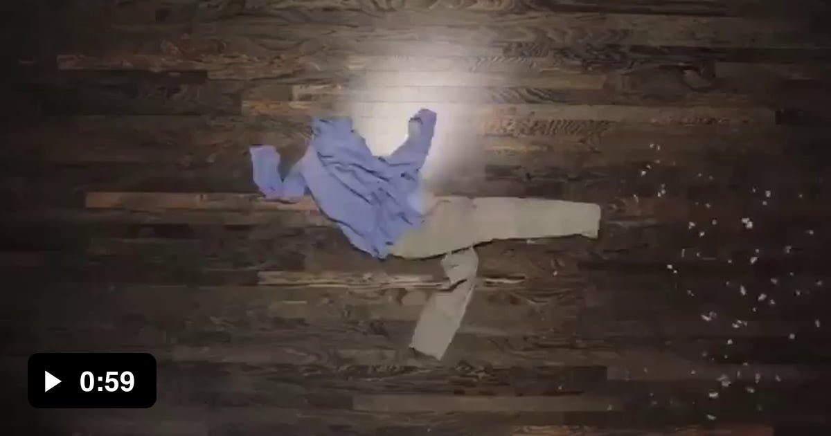 Laundry fight - 9GAG