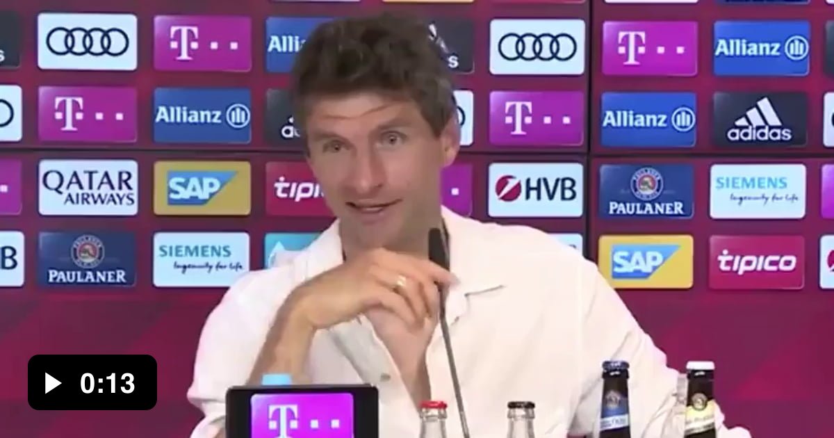 Muller saying LewanGOALski, but everyone laughs - 9GAG