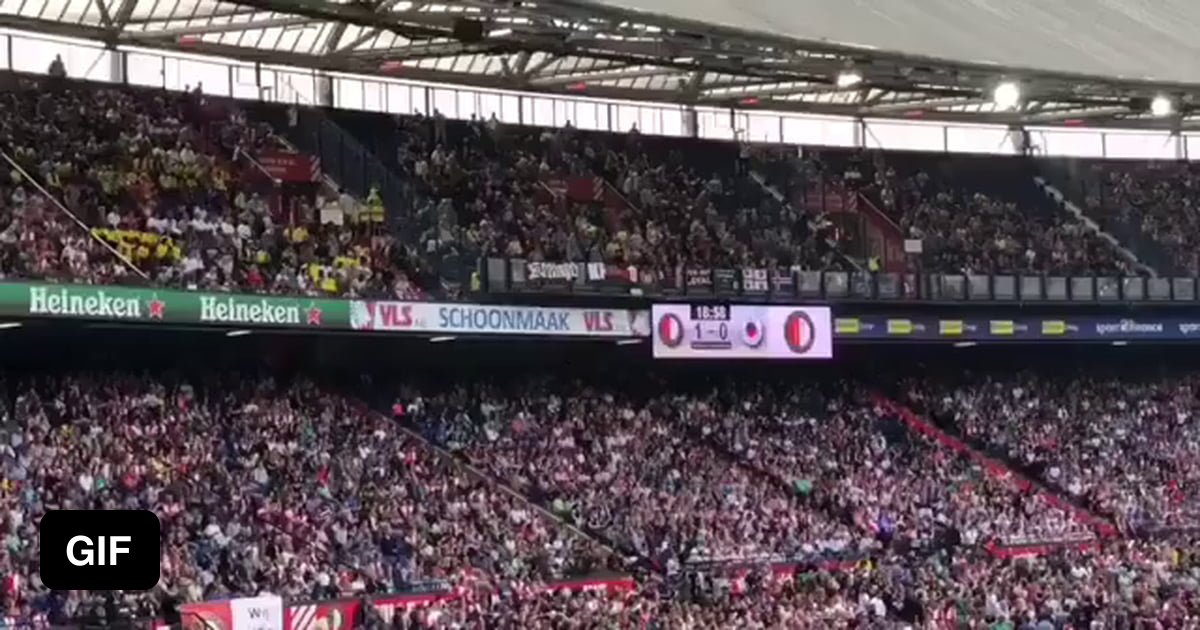 Excelsior fans throw stuffed animals to children of the Sophia ...