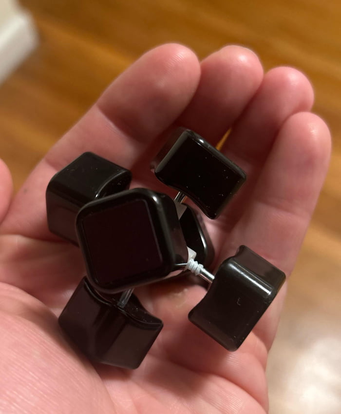 The inside of a Rubik’s Cube - 9GAG