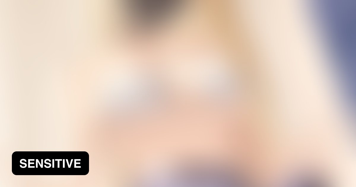 Toki lifting up her skirt - 9GAG