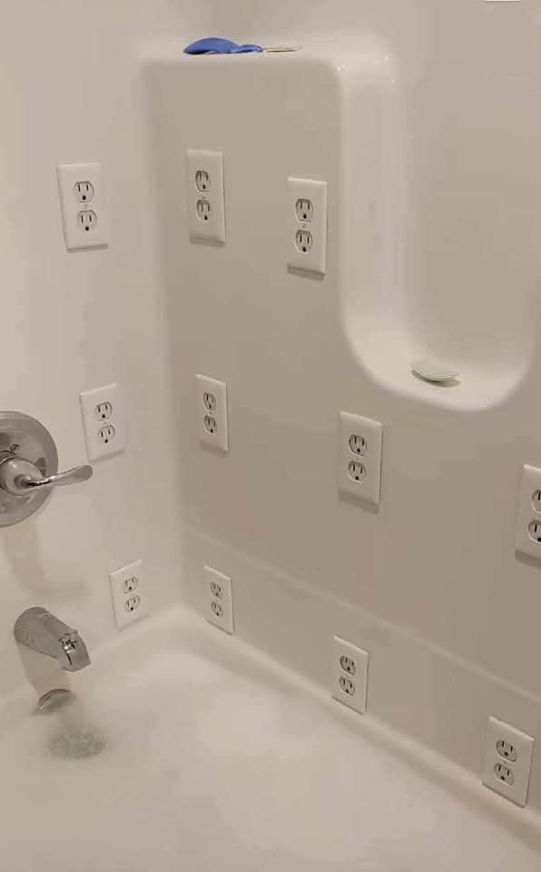 BYOT (Bring Your Own Toaster) bathtub - 9GAG