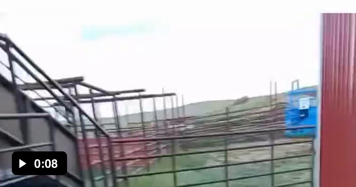 Running into your boss while leaving on Friday - 9GAG