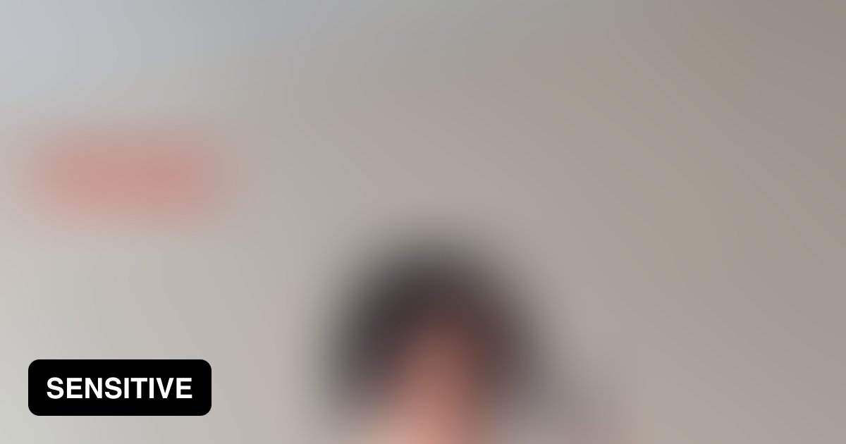 Voluptuous...850+ posts in my profile - 9GAG