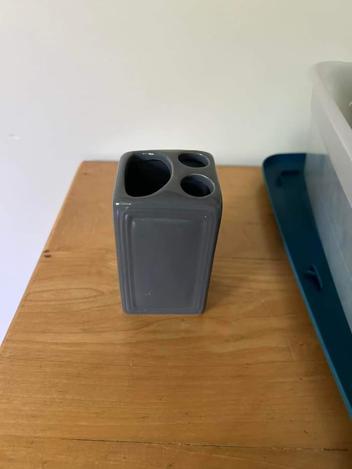 This toothbrush holder has seen some shit - 9GAG