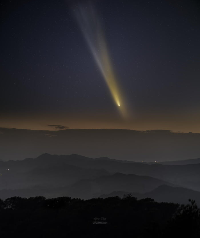 Comet A3 And Its 3 Tails: Plasma, Dust And Anti-Tail (Credit: Aleix ...