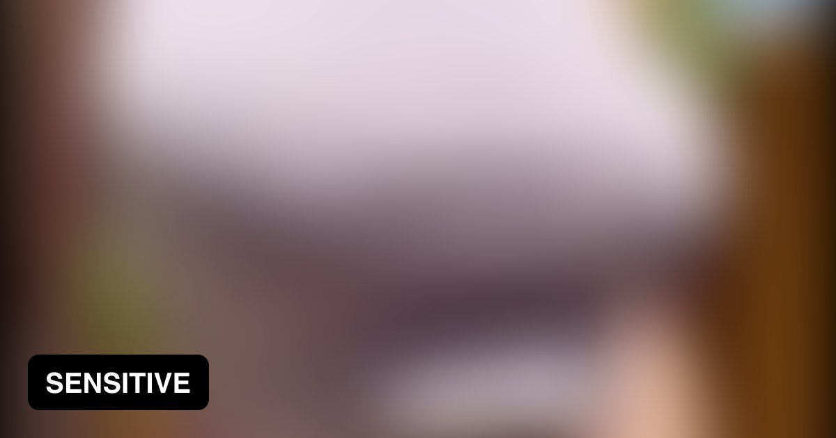 Here's some tits.... - 9GAG