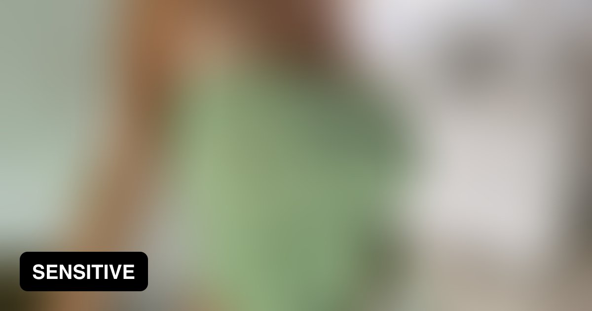 Busty Latina, that top needs some help - 9GAG