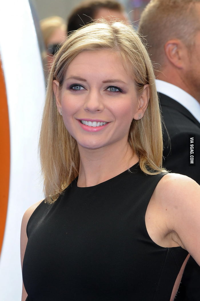 Rachel Riley (Countdown co-host) - 9GAG