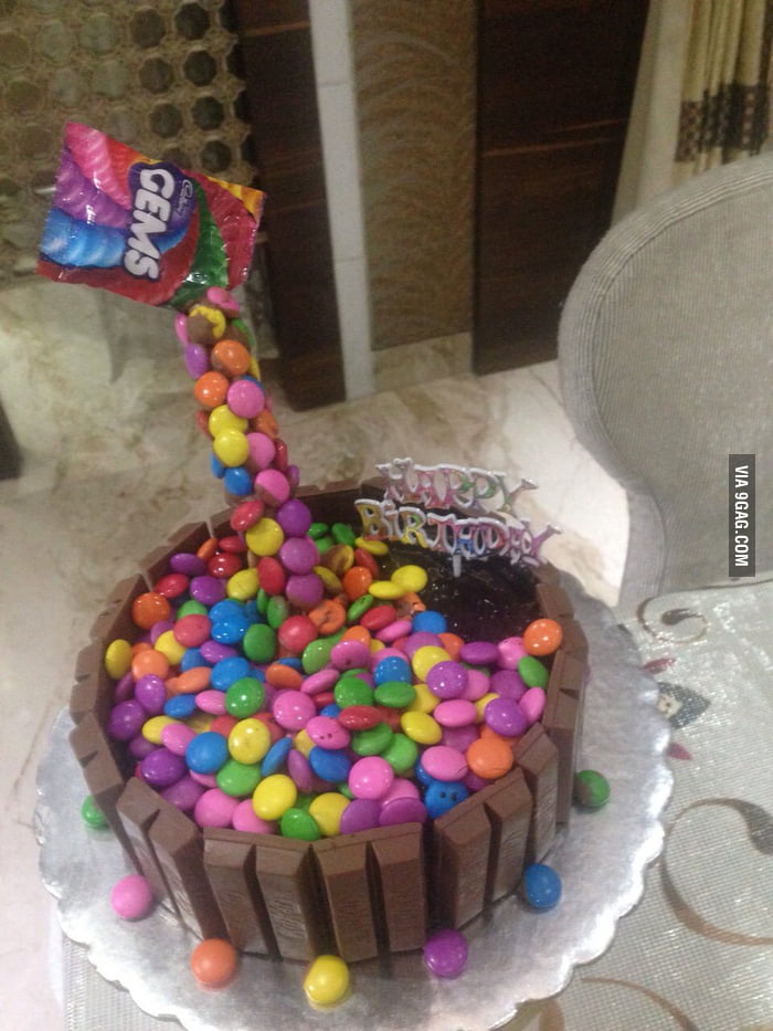 That Birthday Cake - 9GAG