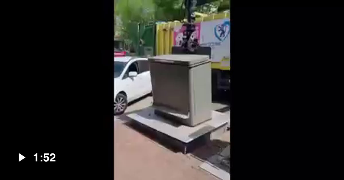 Man rescued from trash bin - 9GAG