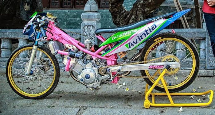 Drag bike popular in Thailand - 9GAG