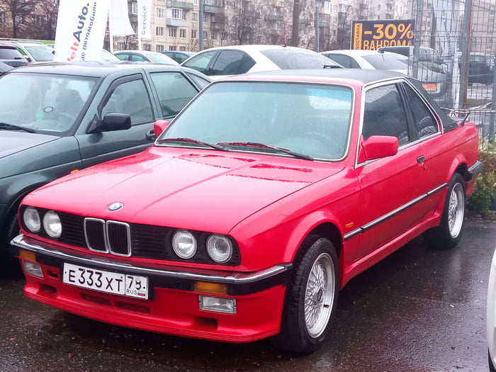 Very clean E30 Convertible - 9GAG