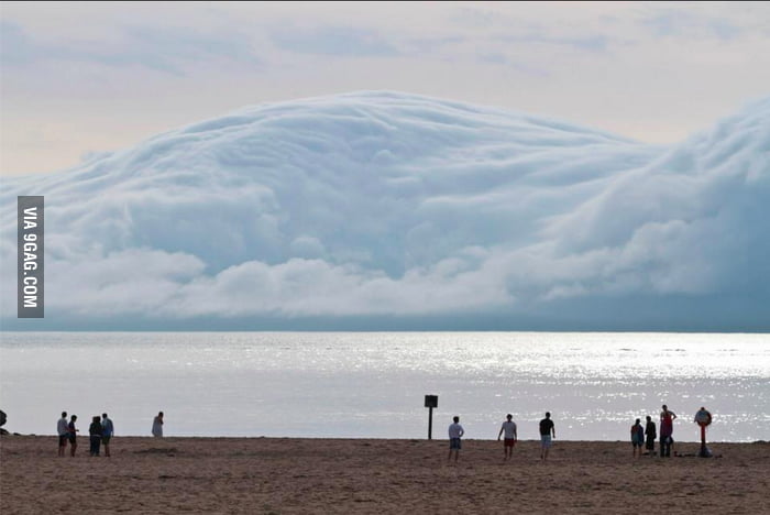Now that's a scary cloud - 9GAG