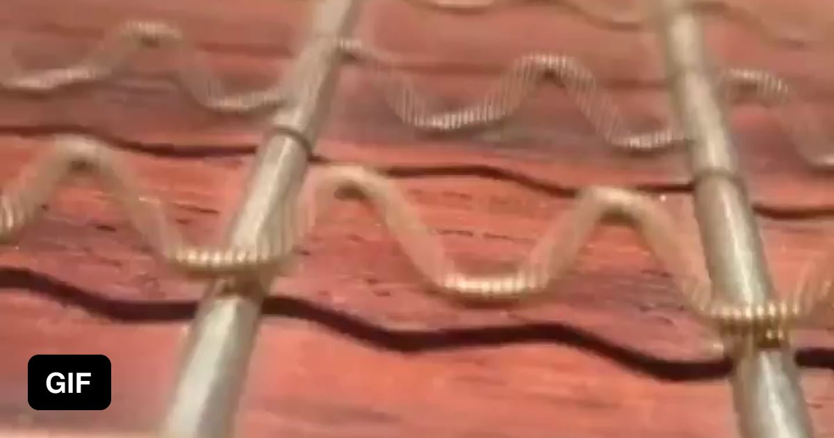 Guitar strings - 9GAG