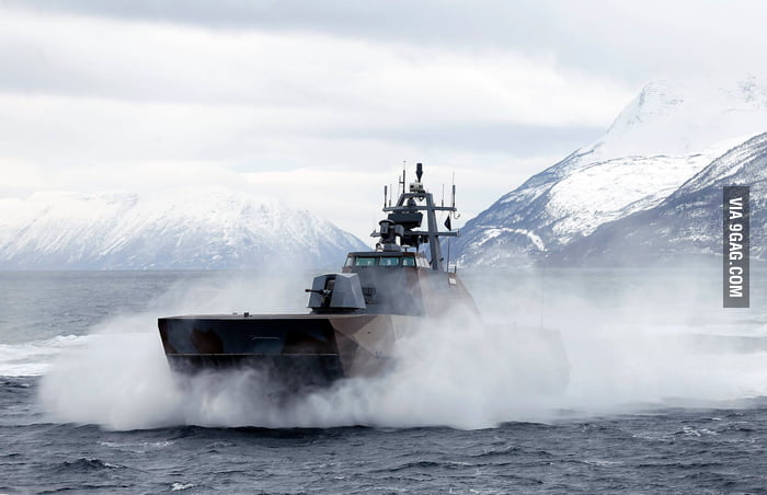 Norwegian navy ship KNM Storm - 9GAG