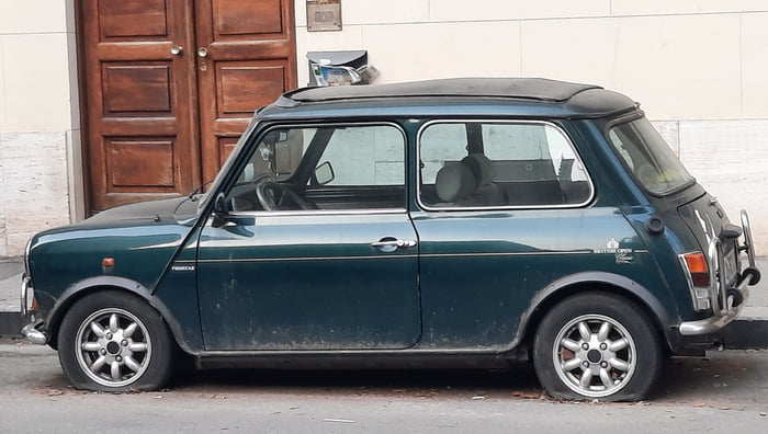 Sad mini noises - 9GAG