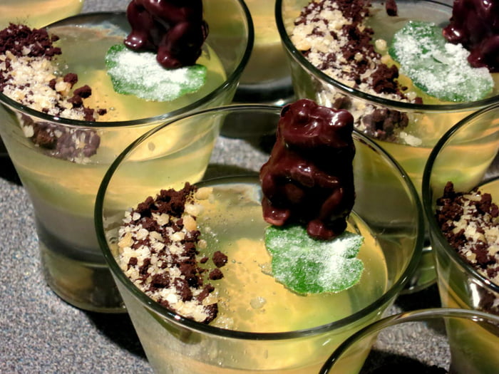 Frog In A Pond Dessert - 9GAG