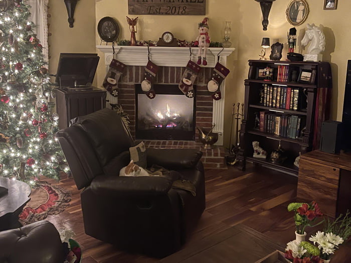 Dark and rainy night in Tulsa, OK - 9GAG