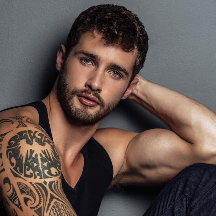 Christopher Lamm - 9GAG