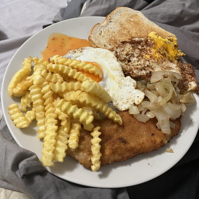 Schnitzel with egg and fries - 9GAG