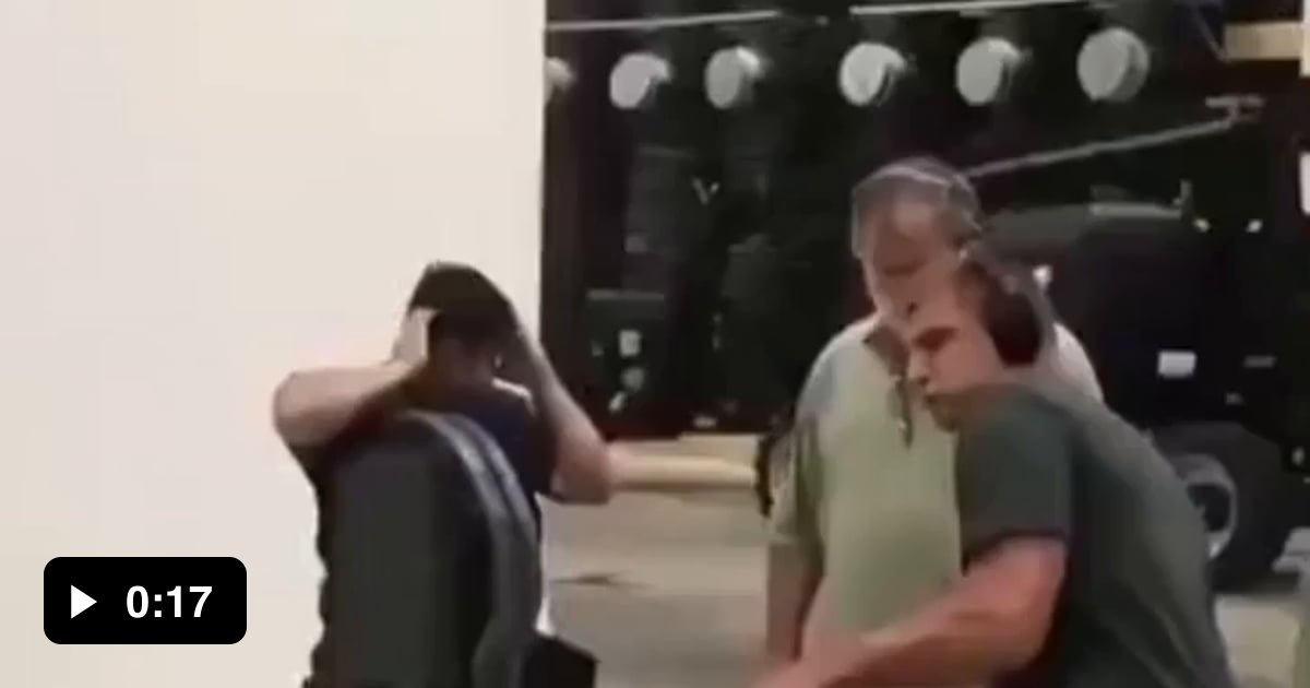 Minigun in shooting range - 9GAG