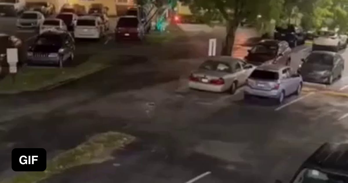 A car getting repossessed so quickly - 9GAG