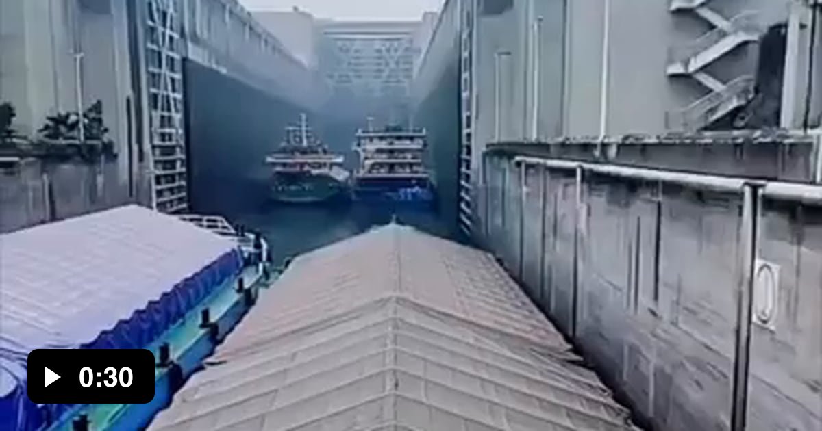 Timelapse of 5-step ship locks at the Three Gorges Dam, the largest dam ...