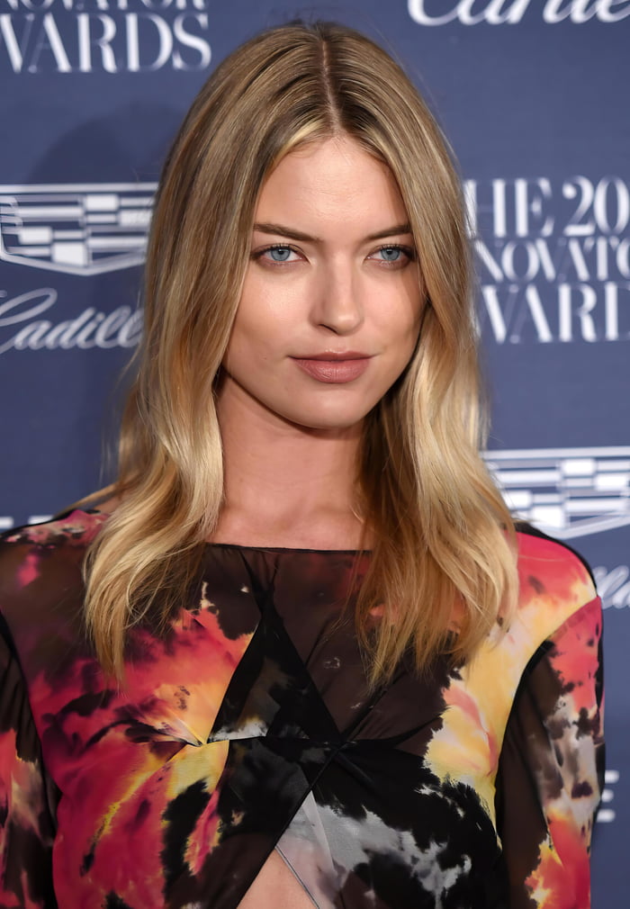 Martha Hunt - 9GAG