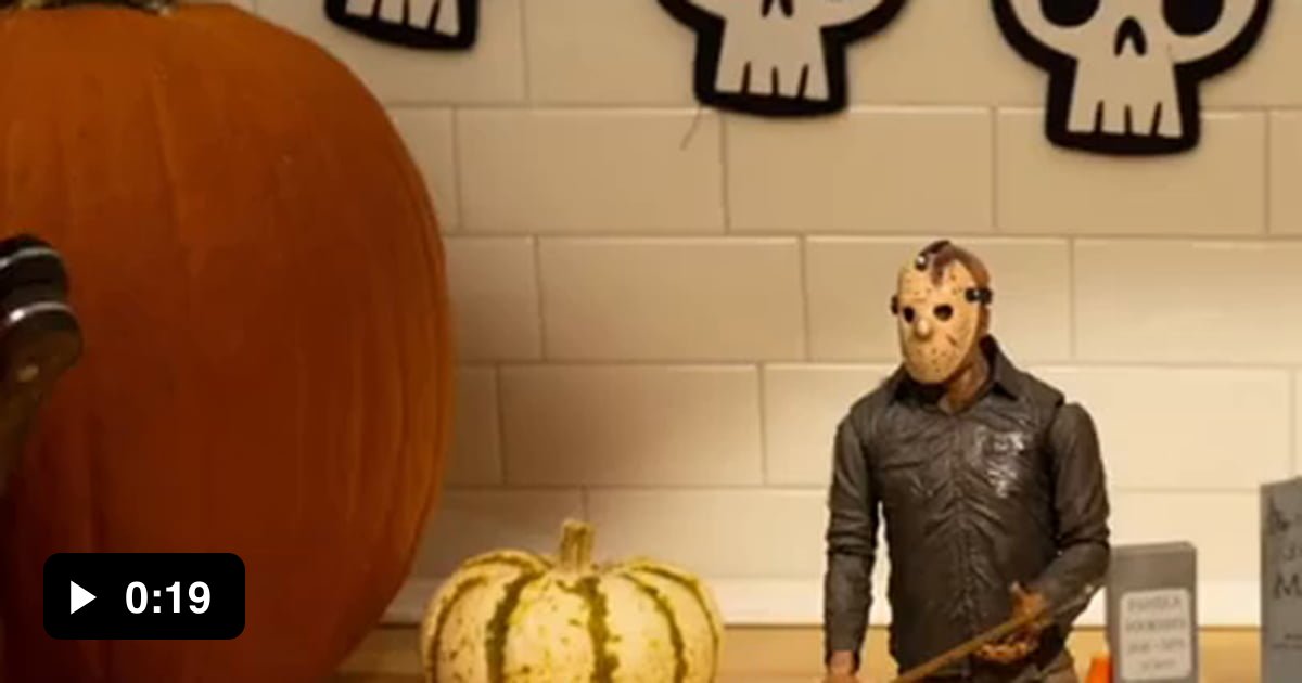A neat stop motion animation of Halloween candy being chopped up - 9GAG