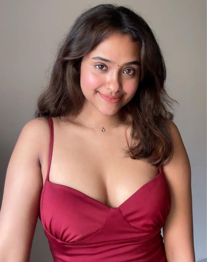 Shreya Sarkar - 9GAG