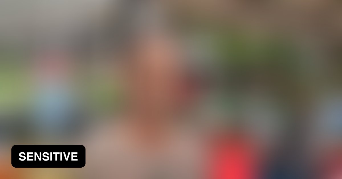 Innocent face + the body of mafia + cutting skills = good combination - 9GAG