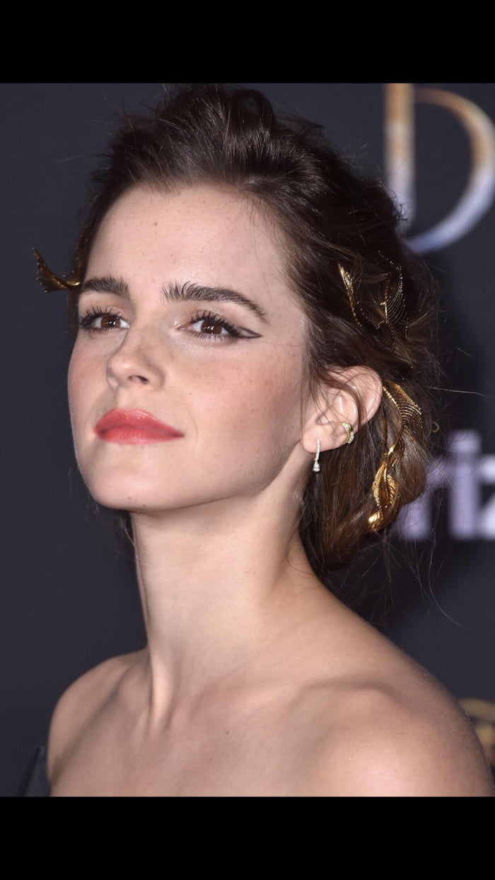 Emma Watson - 9GAG