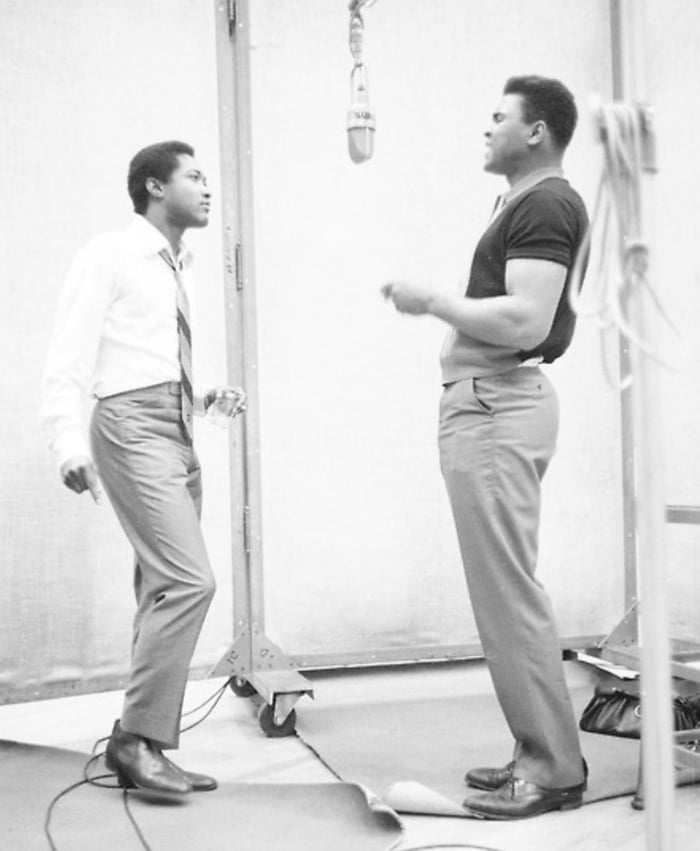 Muhammad Ali and Sam Cooke New York 1964 - 9GAG