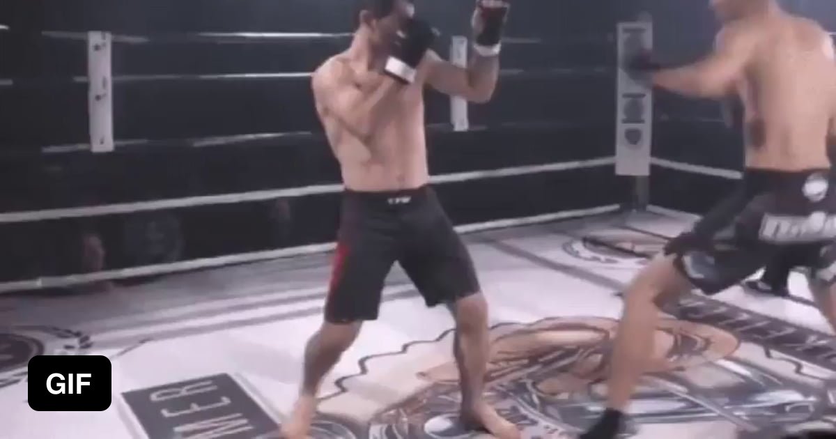 Dislocated shoulder - 9GAG