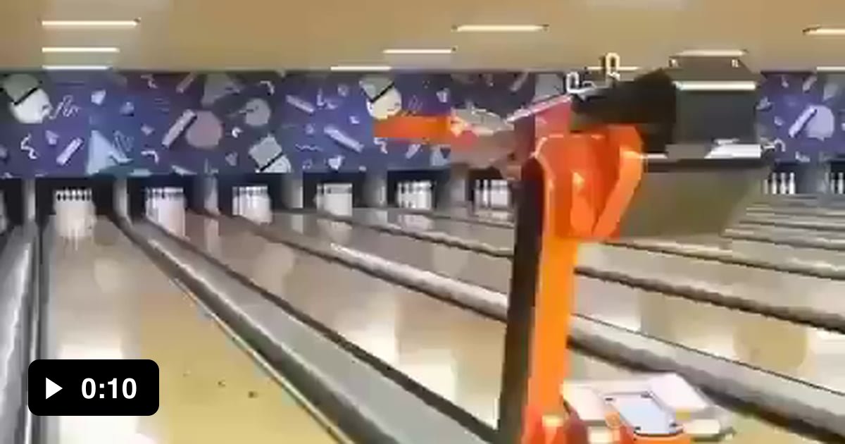 Roberto Carlos robot - 9GAG