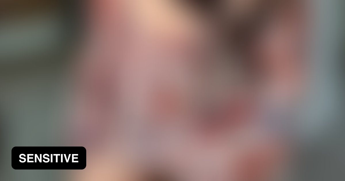 Can't hold 'em - 9GAG