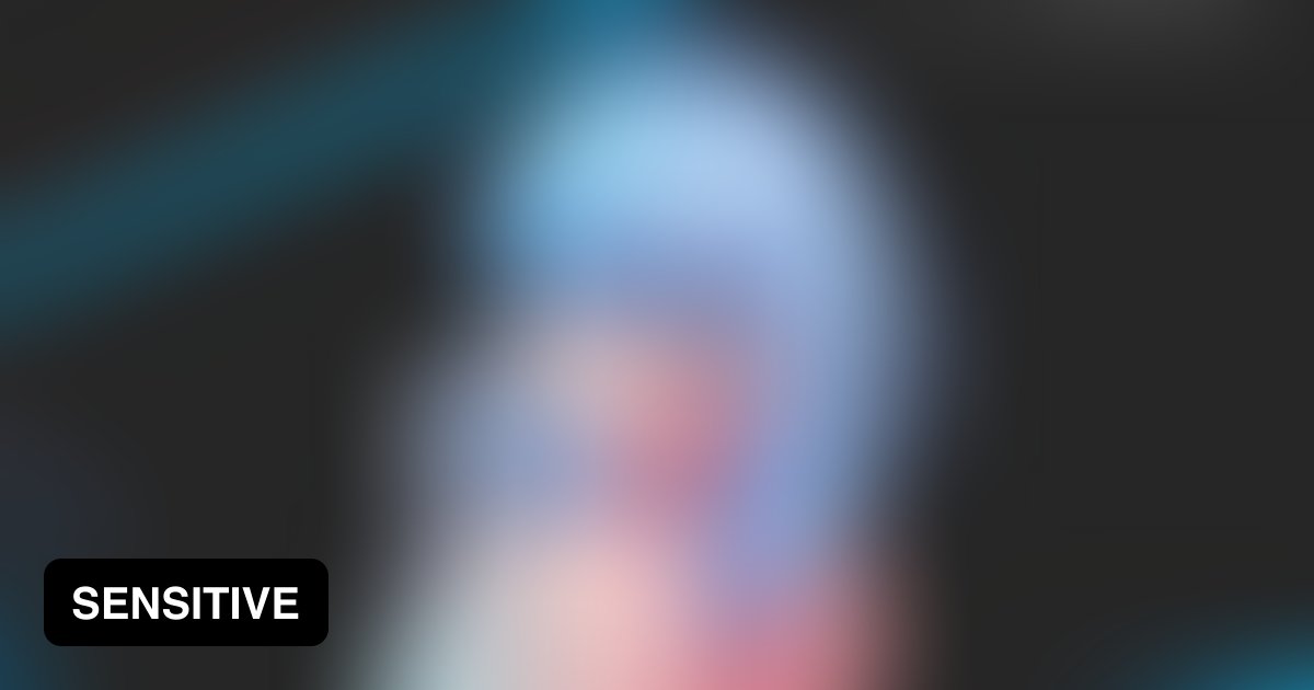 Cutie by the pool (Original) - 9GAG