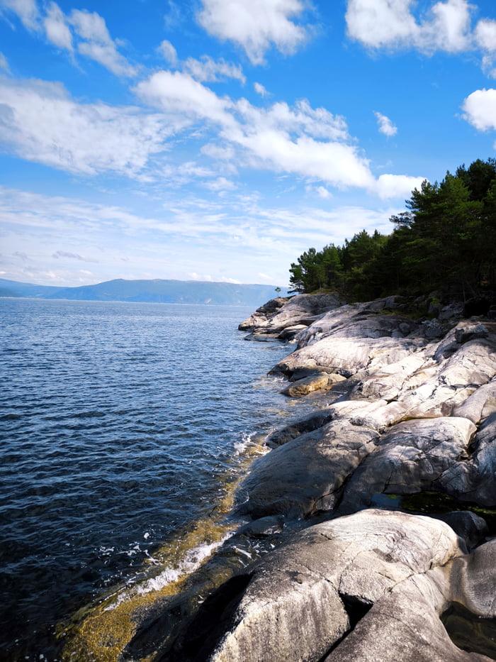 Søgnefjord, 1300 meters deep. - 9GAG