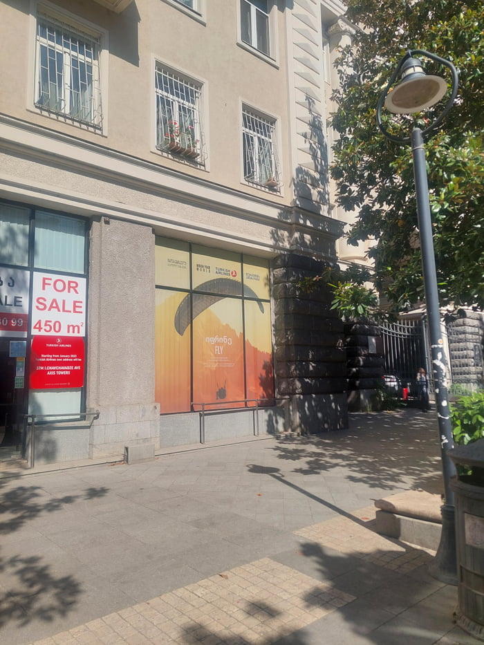 THE FU- oh it's just a parachute - 9GAG