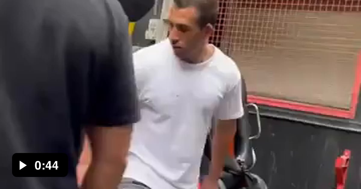 With friends like these, who needs enemies? - 9GAG