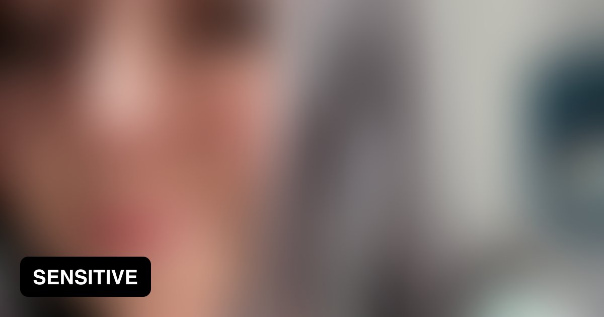 Small girl, large milkers - 9GAG